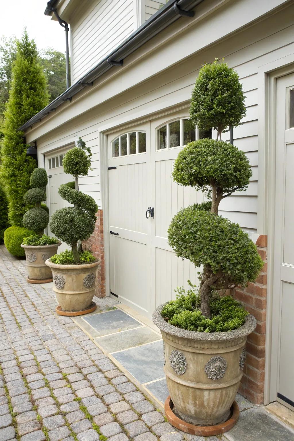 14+ Potted Plants in Front of Garage Ideas That Boost Your Home's Curb ...