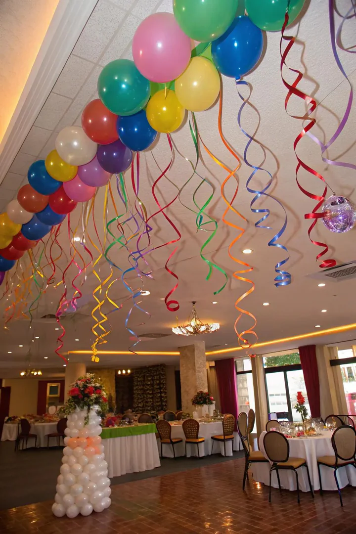 16+ Balloon Ceiling Decor Ideas for Unforgettable Celebrations